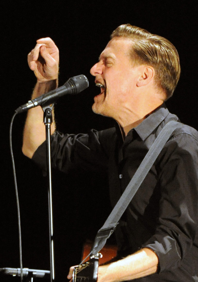 Top 10 Greatest Canadian Singers - Gazette Review