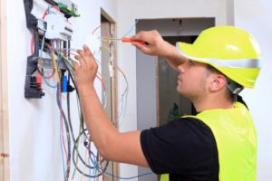 Average Electrician Salary 2018 - How Much Do Electricians Make ...